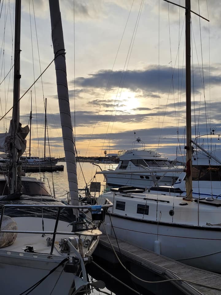 Bel Appartement En Résidence Avec Piscine. - Agde