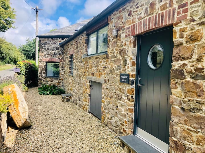 Delightful 1 Bedroom Stone Cottage With Log Burner - Cornwall