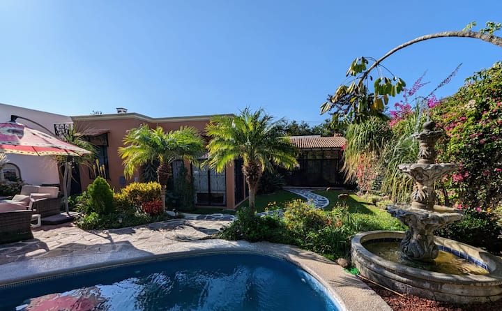 Dreamhouse In Ajijic With Pool, Greater Location - Ajijic