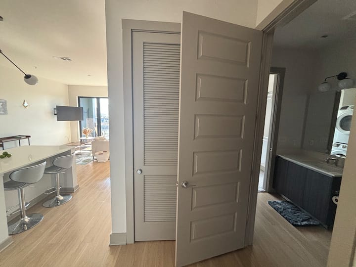 Stylish 1br In West Midtown Atl |Sidesbestresides - Atlanta, GA