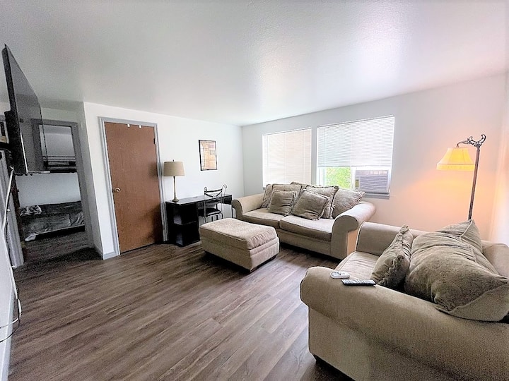 Clean 2 Bedroom Apt In The Heart Of Joe's, Apt #2 - Huntington, UT