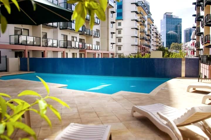 City And Lakeside Resort. Pool, Free Parking & Gym - Perth