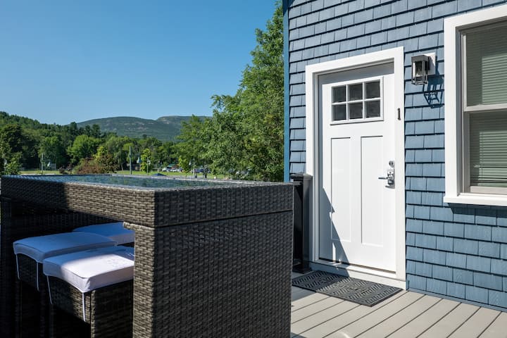 Mountain Views In The Heart Of Bar Harbor - Bar Harbor, ME