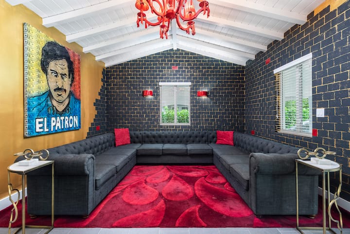 Trendy 5br Brickell Villa W/ Pool & Billiards - Coral Gables, FL