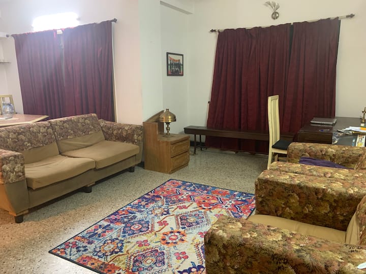 Posh 1 Bhk, Centrally Located, With Car Parking - Chennai
