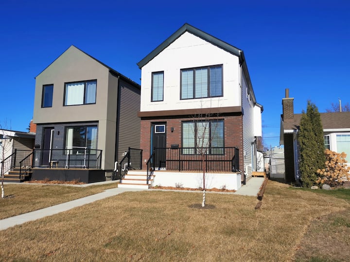 New House Near Southgate Main Floors For 6 Guests - Edmonton