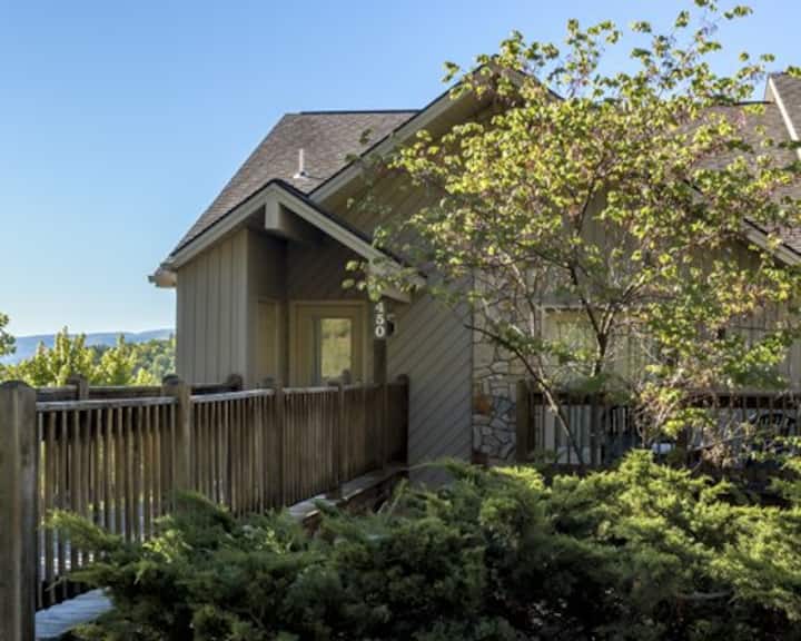 Mountain Townhome With Lots Of Fun Activities - Shenandoah, VA