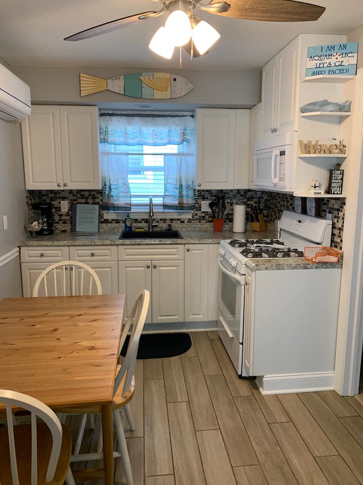 Unit 4, Nww Beach And Boards. Close To It All! - Cape May, NJ
