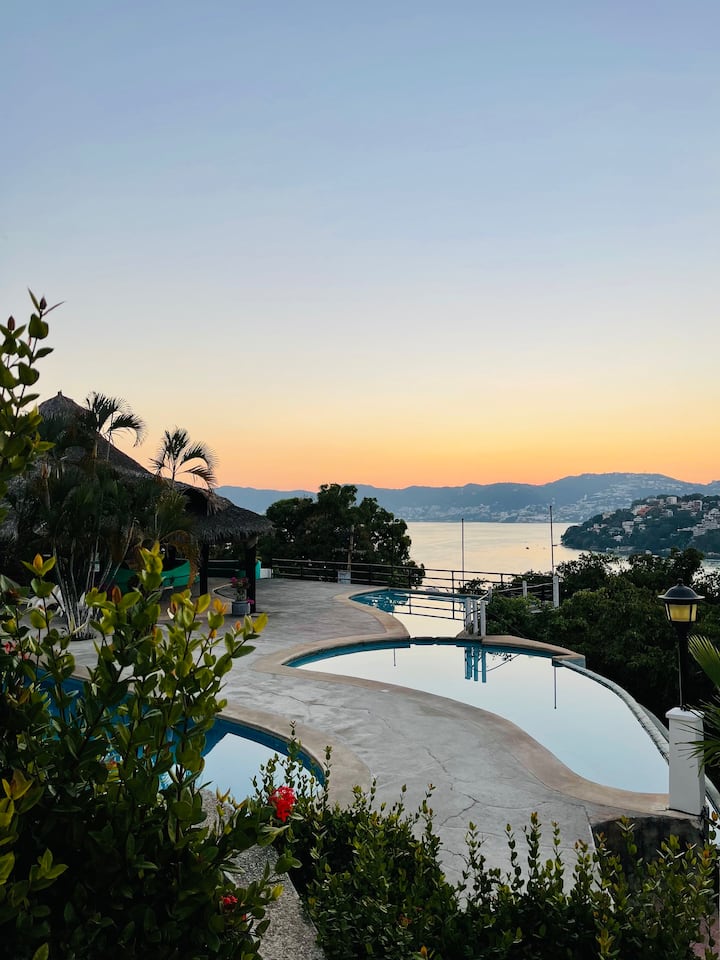The Best View Of Acapulco, At Casablanca Grand. - Acapulco