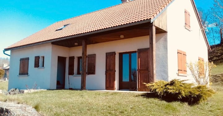 Maison Individuel Pour 4 Personnes. - Saint-Chély-d'Apcher