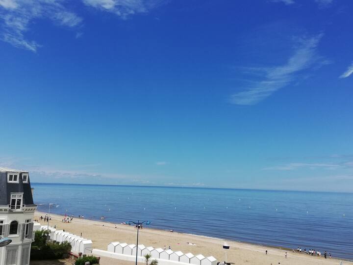 Villers Sur Mer: 3 Tableaux Sur La Mer - Blonville-sur-Mer