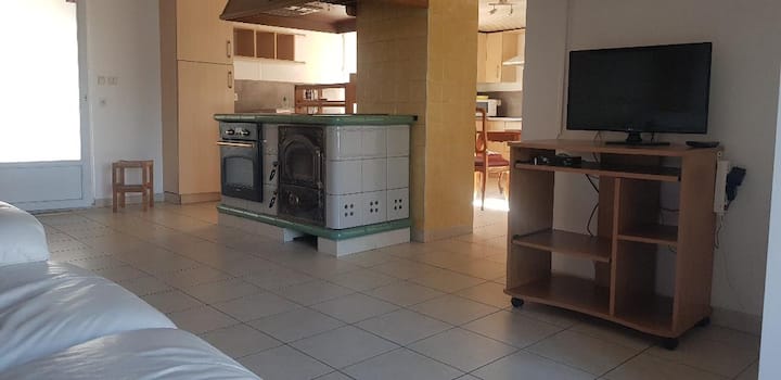 Appartement Indépendant En Rdc De Maison - Rumilly