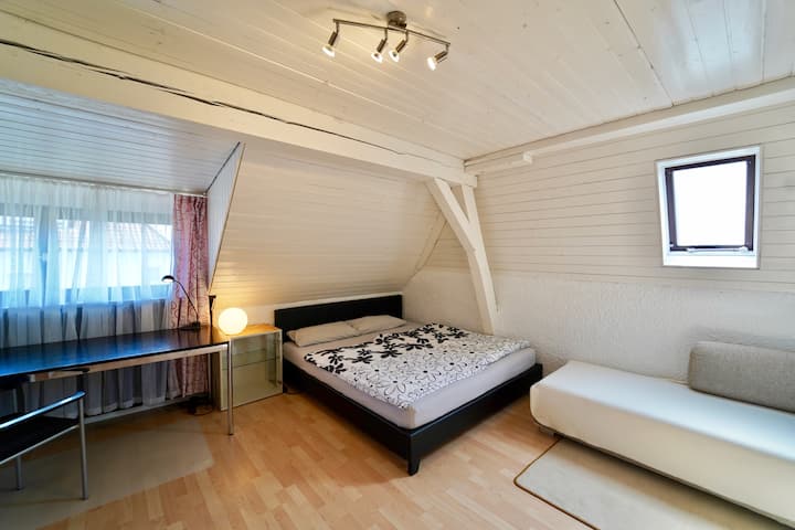 3-schlafzimmer Wohnung Am Killesberg Park - Leonberg