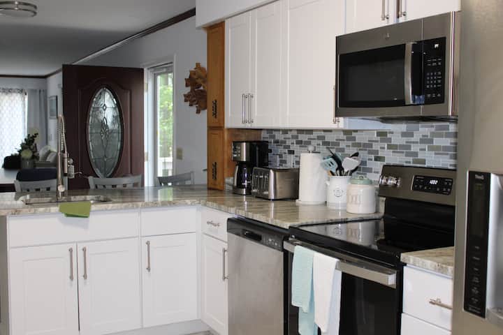 A Mile On Trolley To Bethany Beach 8 Br, 5ba, 20g - Bethany Beach, DE