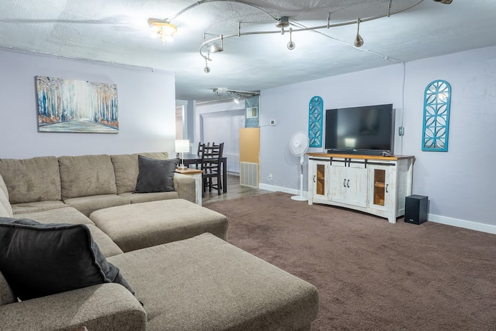Theatre District Condo - Ruston, WA