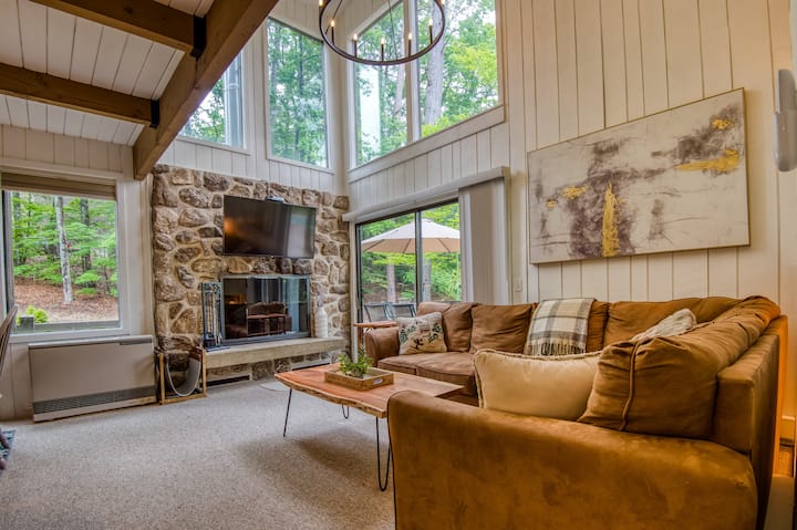 Spacious North Conway Condo, Minutes From Skiing! - North Conway, NH