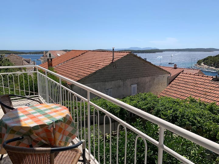 Terazza - 5 Min From Beach And Center - Hvar