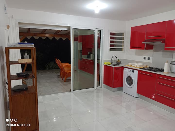 Superbe F3 Tout Confort Avec Terrasse Et Jardin - Martinique
