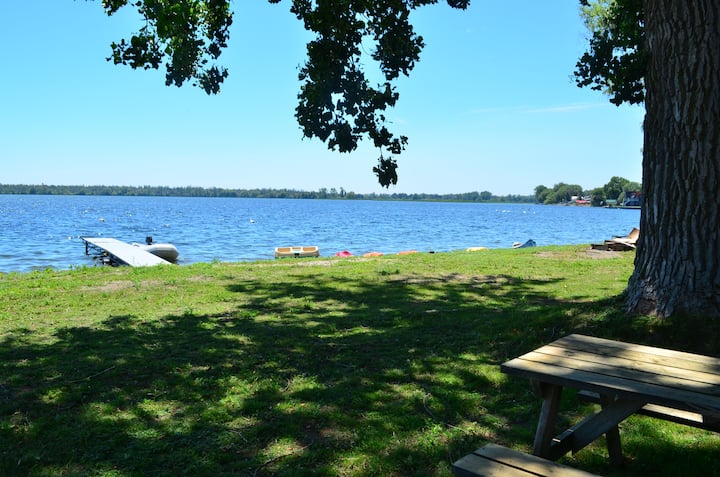 Waterfront Cottage Cottonwood - Monthly Rental - Brighton