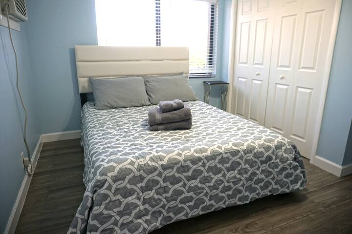 Cozy & Comfy Guesthouse-10min To Mia Airport - Miami