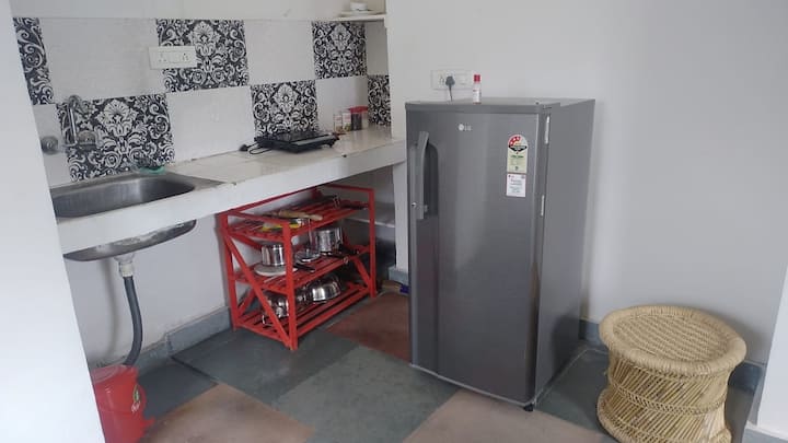 Studio1 Pvtentrn Kitchn Balcny Noidasec18metro650m - 諾伊達
