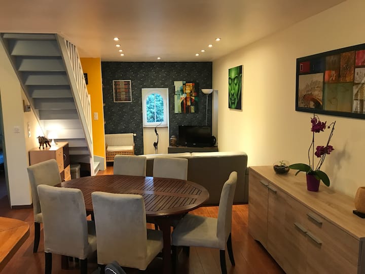 Duplex Traversant 65m2 Dans Maison 1900 - Granville