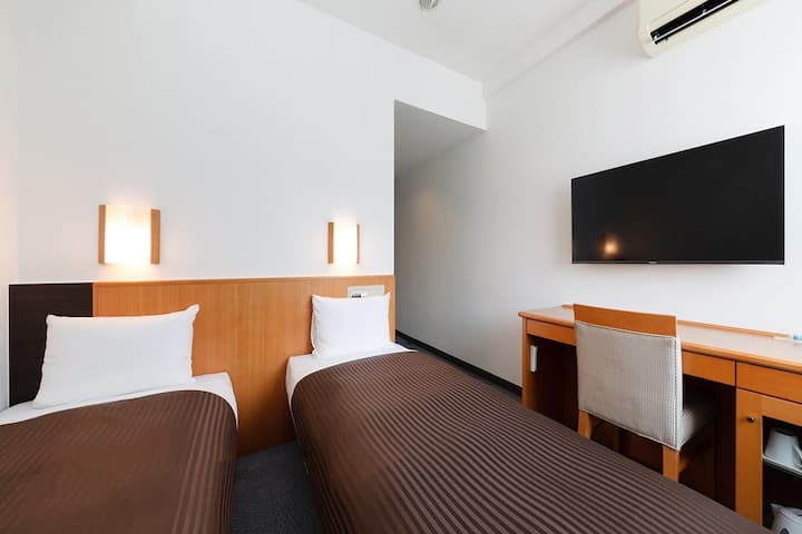 Theonefiveosakasakaisuji /Nosmoke/standard Twin - Umeda