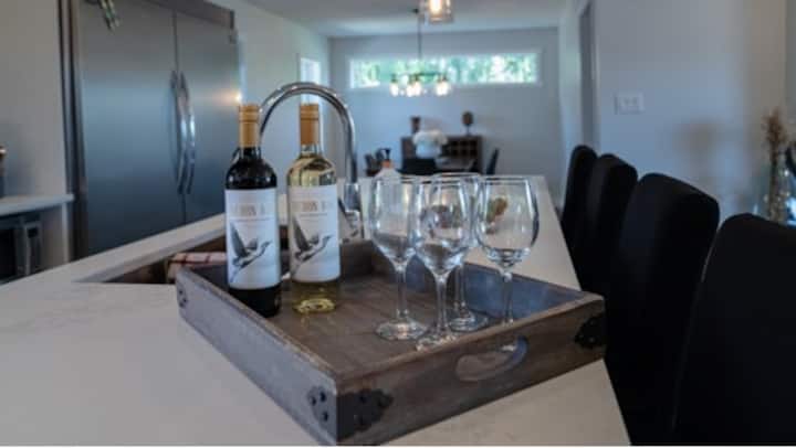 Sips & Trails Amazing 4 Bdrm  Home  Penticton, Bc - Penticton