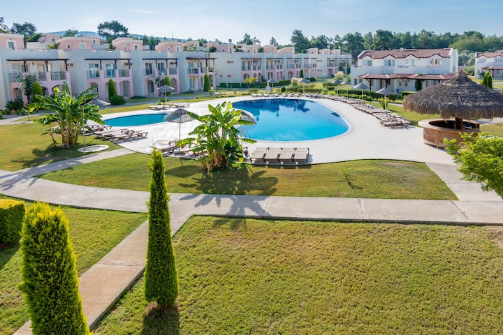 Hera 27, Apollonium Sitesi - Akbük