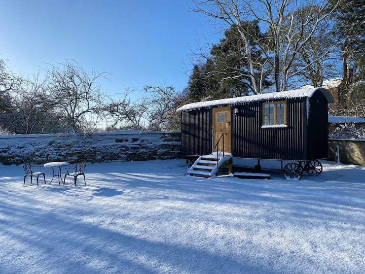 The Shepherds Hut @ Brewood Park Farm - Wolverhampton