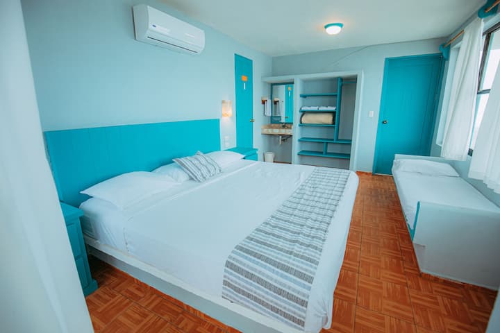 Increíble Vista Al Mar Desde El Balcón .Cama King. - Costa Esmeralda