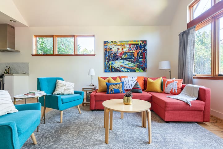 Clinton St Guesthouse • Walkable & Artistic - Portland, OR