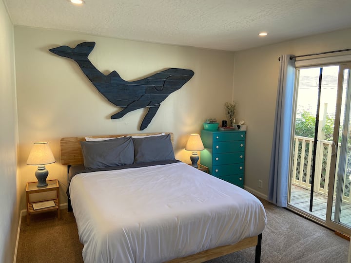 Cheerful 1-bedroom Near Beach With Free Parking - Marina, CA