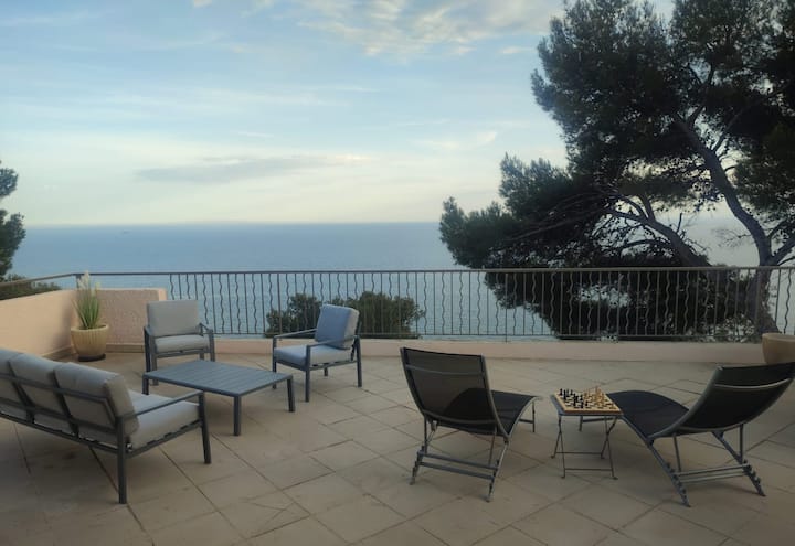 Villa Bau Rouge Face à La Mer Et Calme Absolu - Carqueiranne