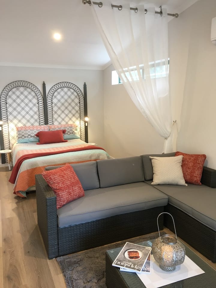 Papyrus-garden Studio For Couples-phillip Island - Ventnor