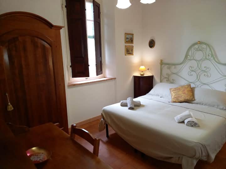 Double Priv Bathr 2min Fm Luccastation Veggie - Lucca, Italia