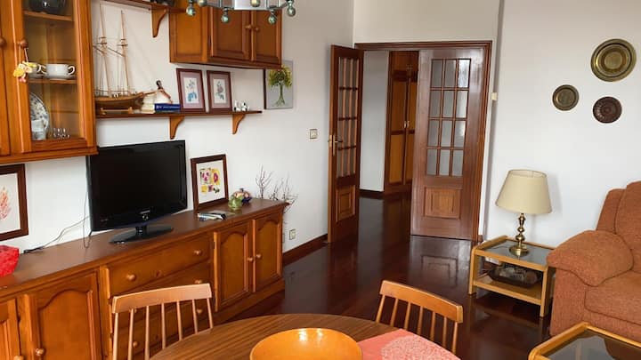 Piso Céntrico Para El Disfrute De La Familia - Cee
