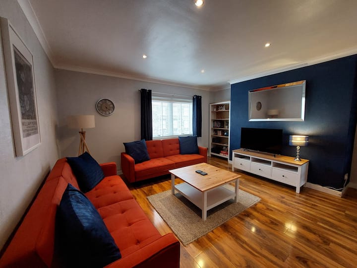 Bright, Stylish, Modern, Centrally Located Flat - Eyemouth