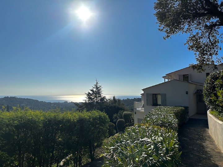 Maison Vue Mer à Quelques Minutes De La Plage - Cavalaire-sur-Mer