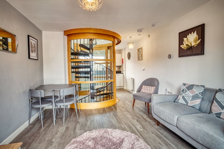 Stunning Townhouse Uphill Lincoln | Pass The Keys - Lincoln