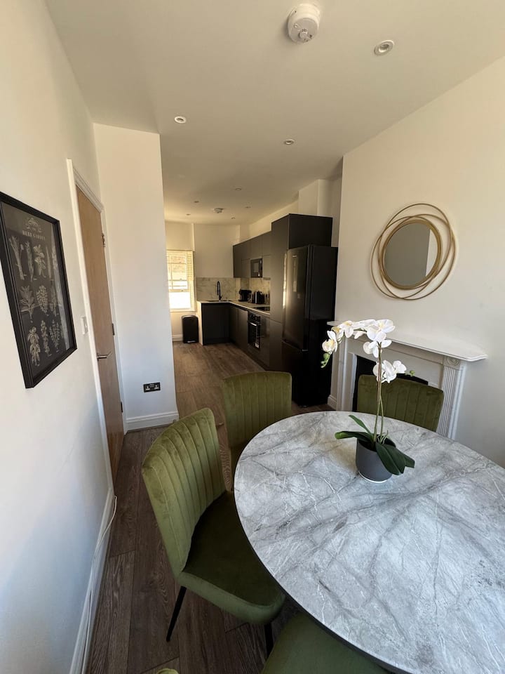 Cosy Townhouse In Central London - London, UK