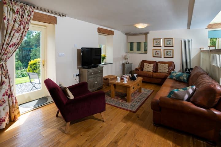 Gardener's Cottage At Secret Garden Cottages - Porthmadog