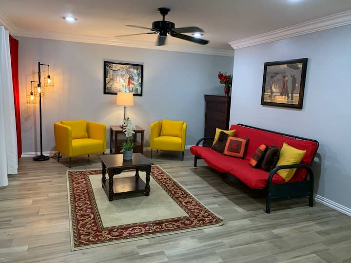 Arlington Entertainment District-2 Bedroom Condo - Grand Prairie, TX