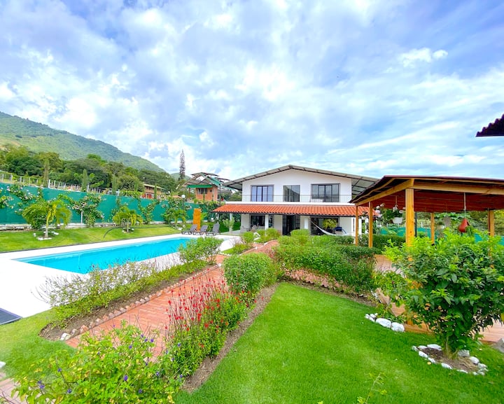 Preciosa Finca En La Buitrera De Palmira - Palmira