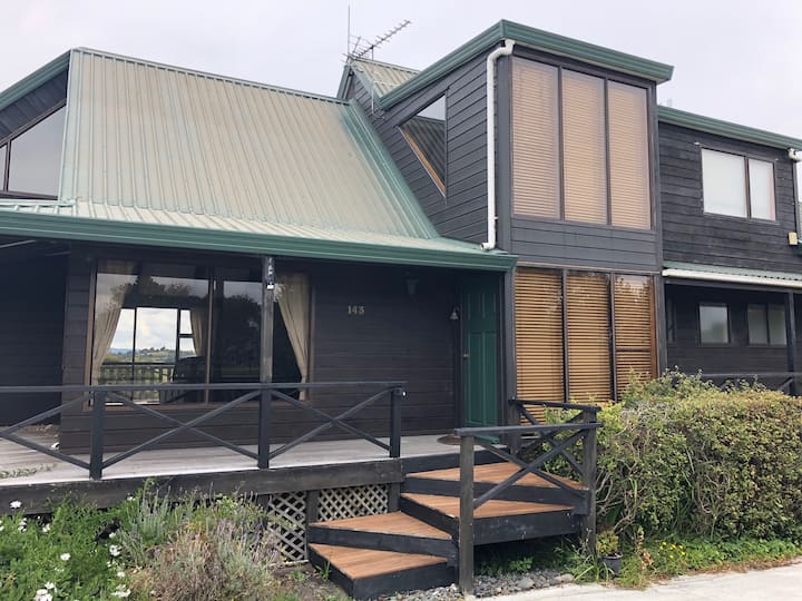 Jades House - Beachlands