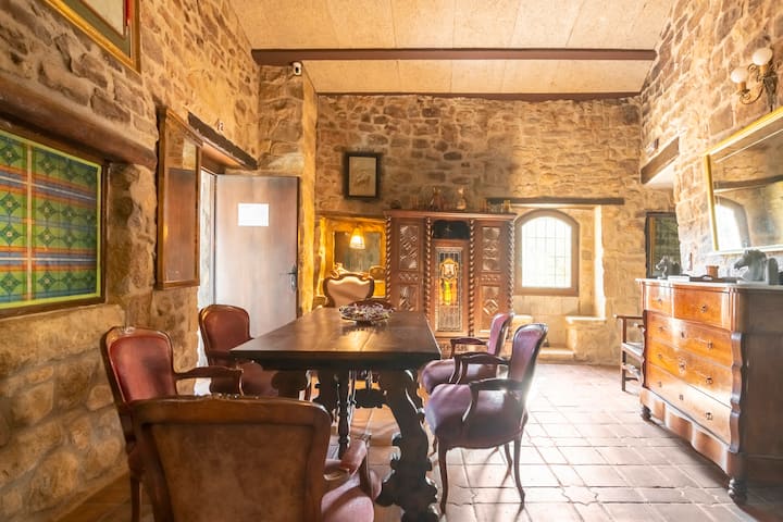 Fortaleza Medieval La Manyosa Para Grupos - Mura, Barcelona