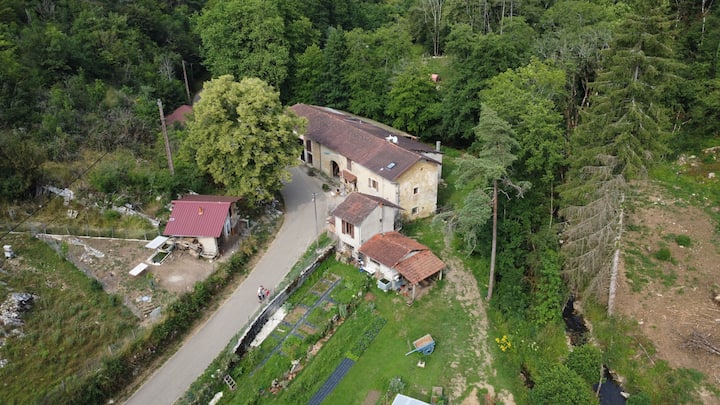 Emplacement De Tente - Jura