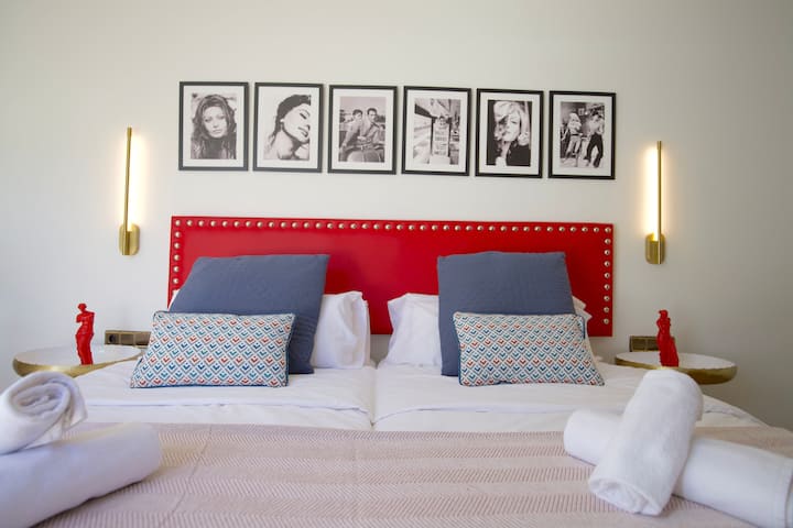 Cómodo Y Amplio áTico. Smart Tv/wifi - Madrid