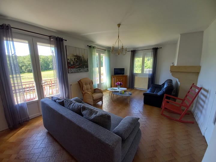 Chez Les Parents -
Grande Maison Conviviale - Dordogne