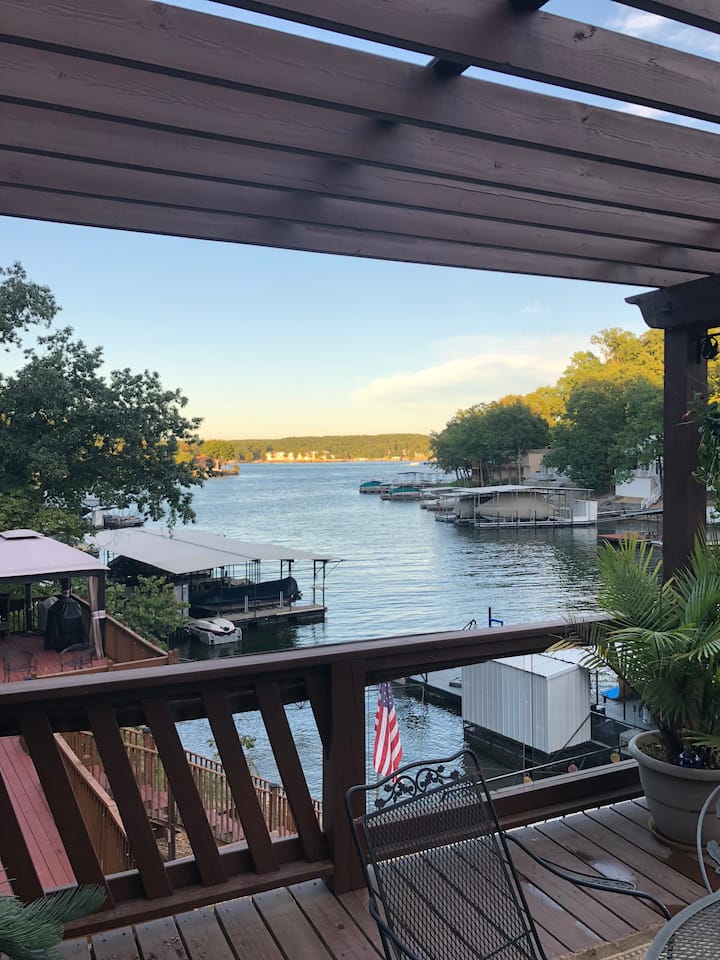 Coveside At The Lake Of The Ozarks (4 King Beds!) - Sunrise Beach, MO
